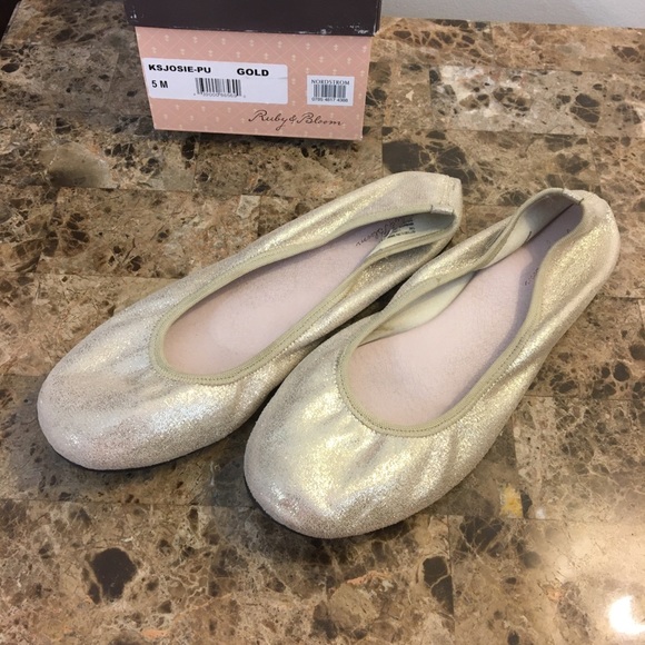 ruby & bloom | Shoes | Ruby Bloom Sparkly Gold Ballet Flats | Poshmark